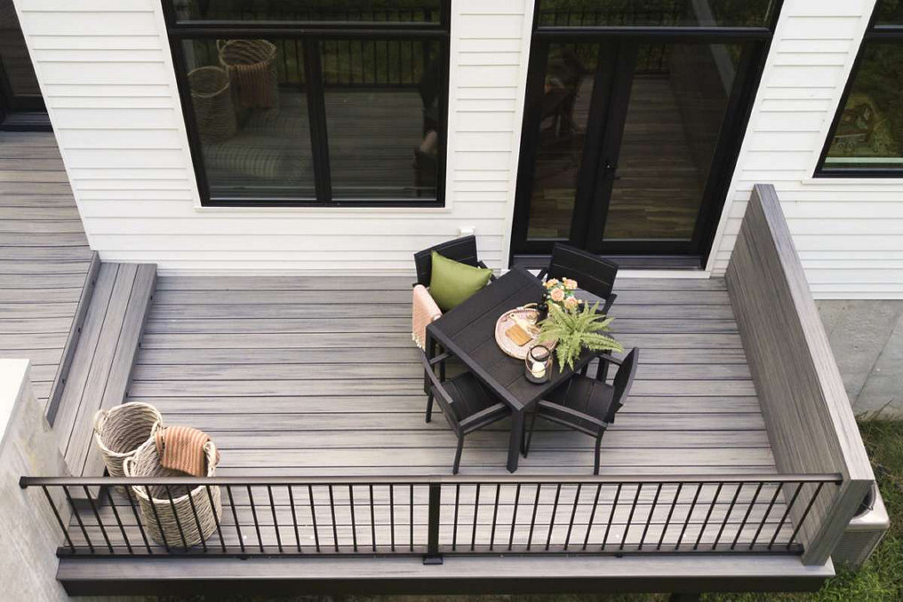 Multi-level Stunner in Trex Transcend Island Mist | Trex Multi-level Stunner in Trex Transcend Island Mist | Trex